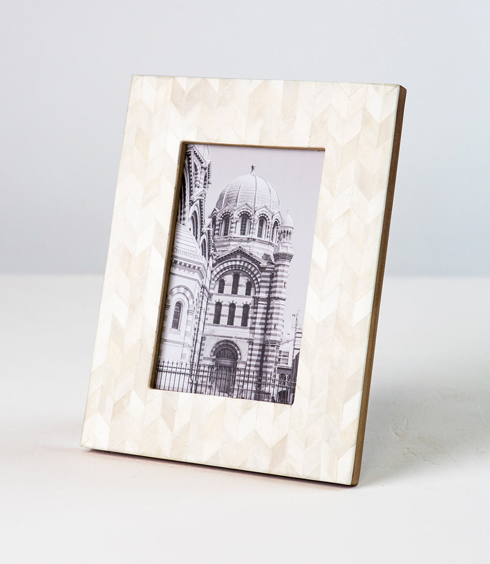 Artemis Frame | GreaterGood