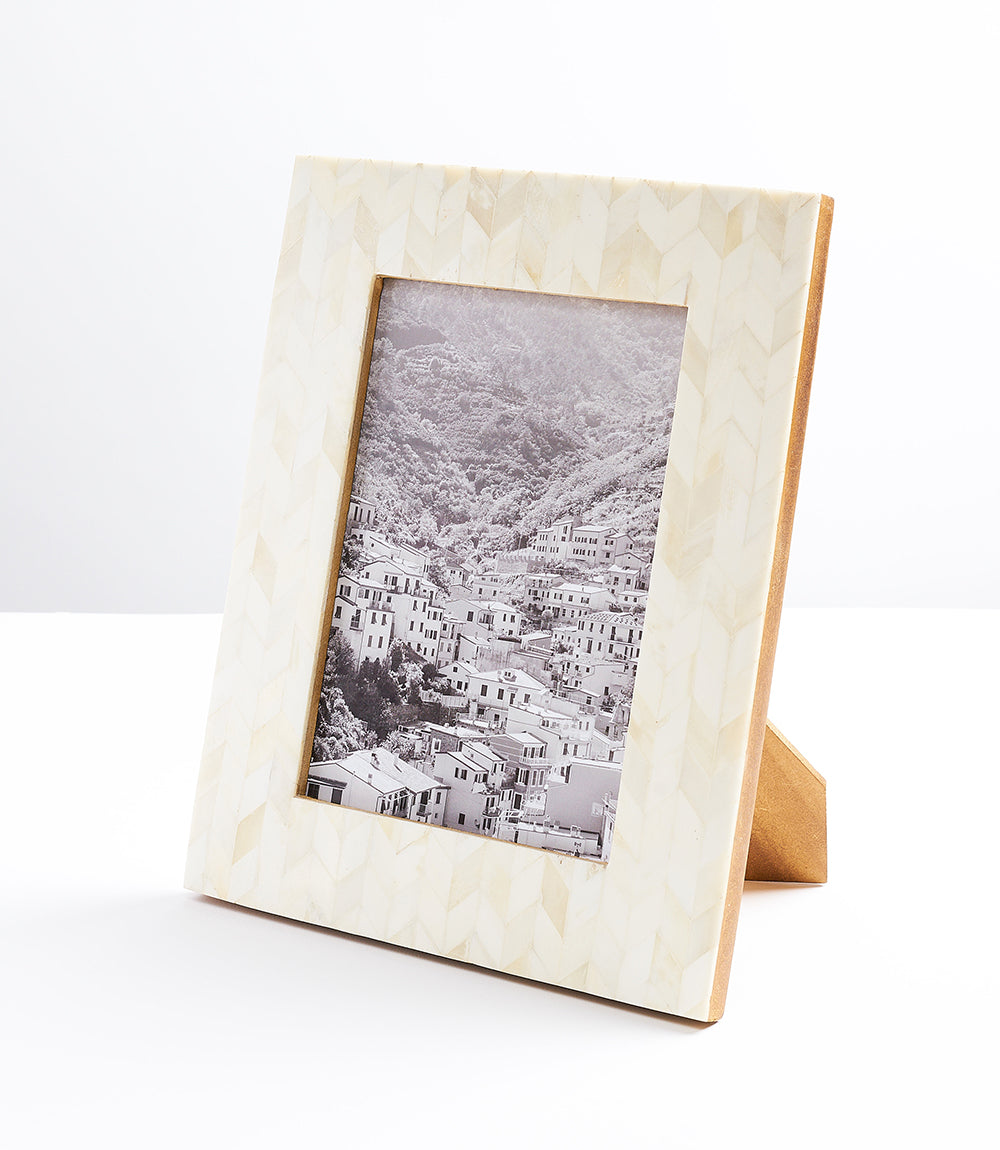 Artemis Frame | GreaterGood